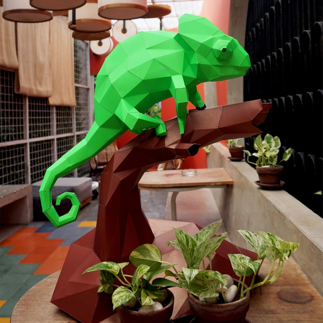 chameleon - 3d papercraft origami model – Moonlight Arts Collective